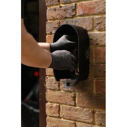 VCHRGD Seven Pro 7.4kW Type 2 Smart Secure Untethered EV Charger only £ ...